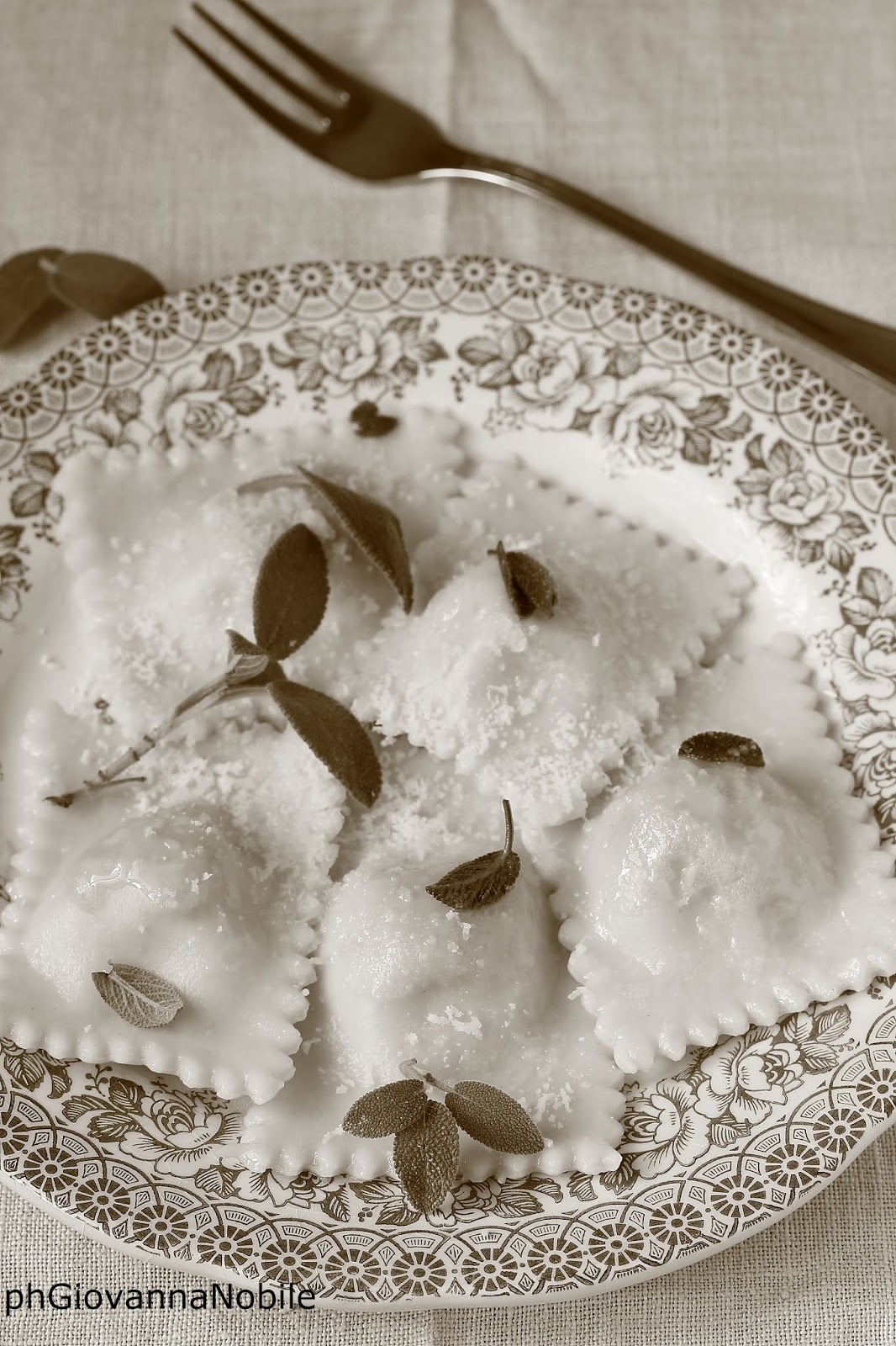 Agnolotti alla piemontese con prosciutto cotto Lenti & Lode Cuore ...
