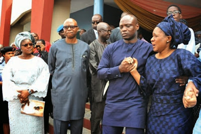 Deji Falae's Burial: Olu Falae's Son Buried In Akure Amid Tears ...