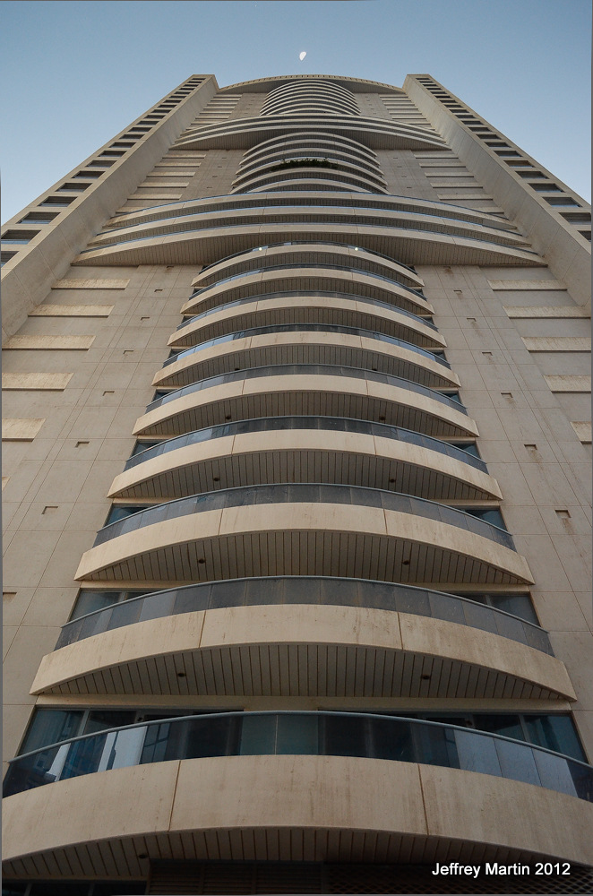 No Realities: My new neighborhood: Zabeel Tower, Sheikh Zayed Road, Satwa