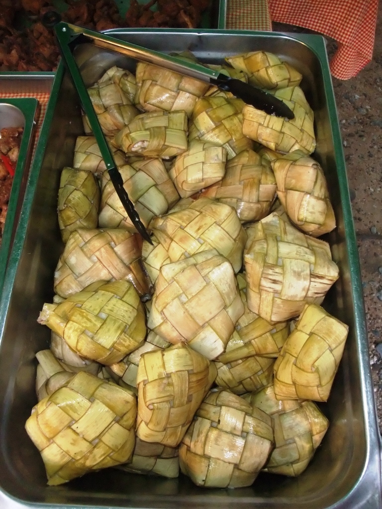 Dili Sunset Fair Association: November 2011