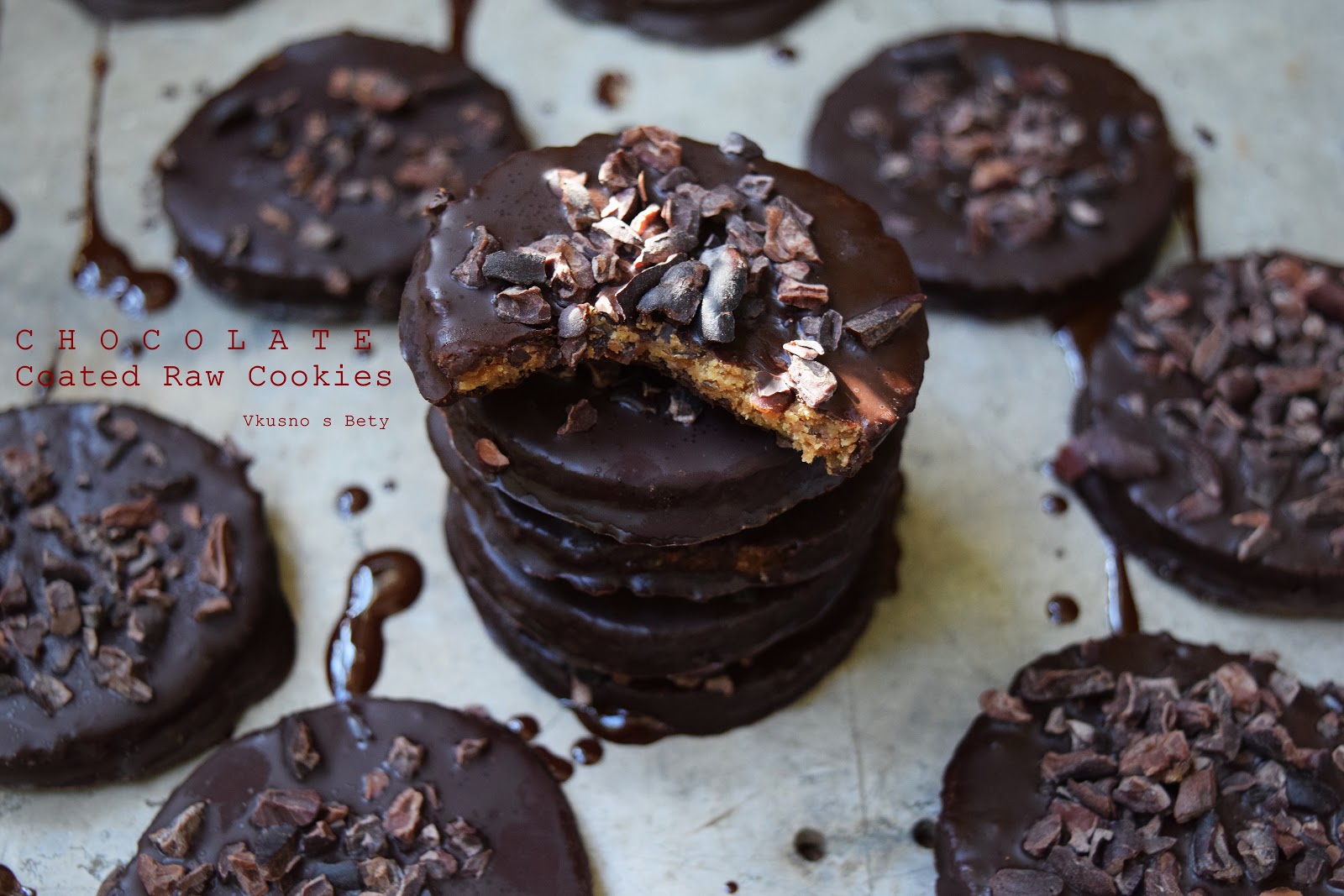 Сурови бисквити с шоколадова глазура - Chocolate Coated Raw Cookies