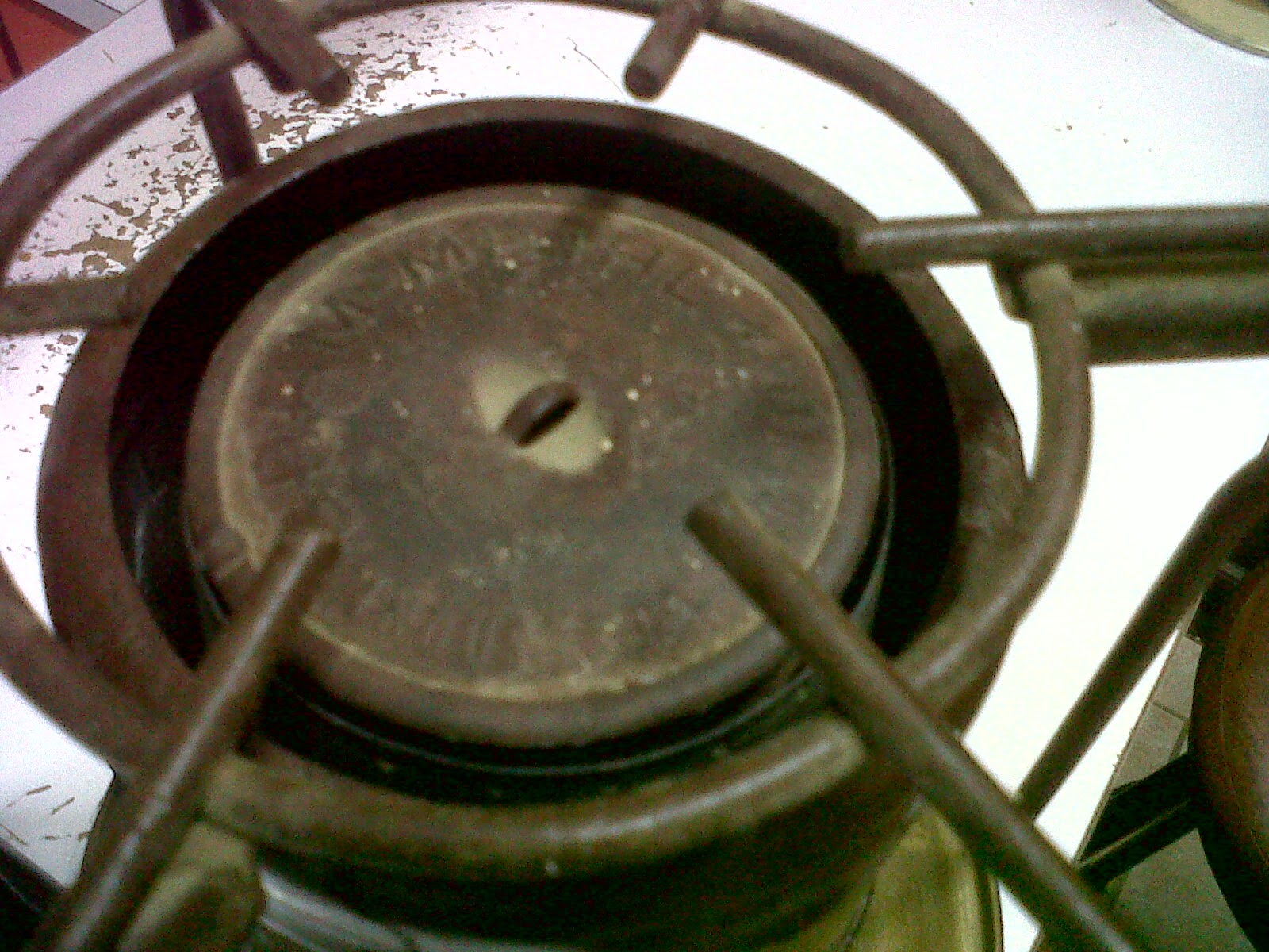 Museo virtual fueguino: 047.- Anafe Bram Metal.