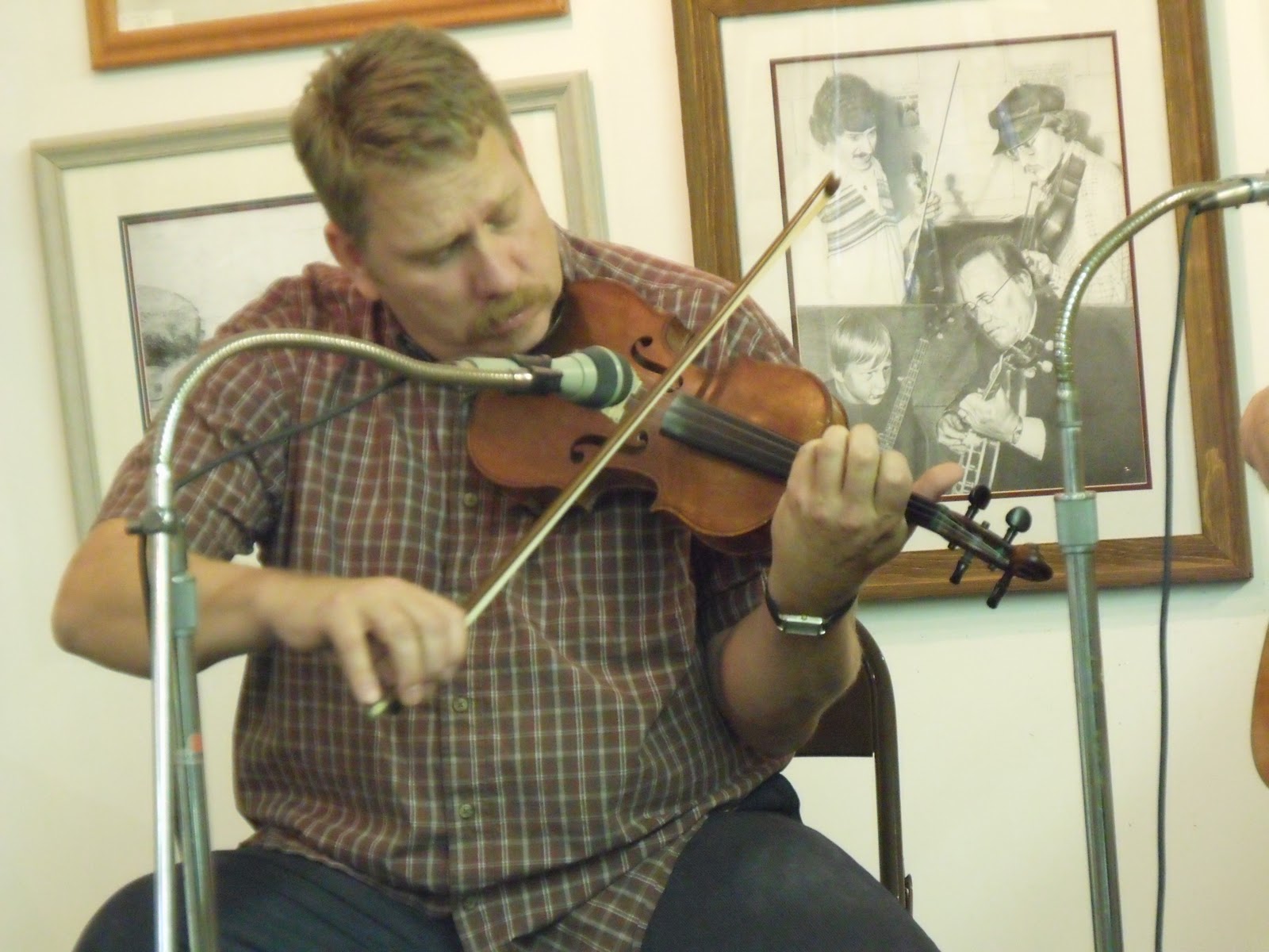 WATERFALL ROAD: SCOTT FREEMAN MASTER MUSICIAN