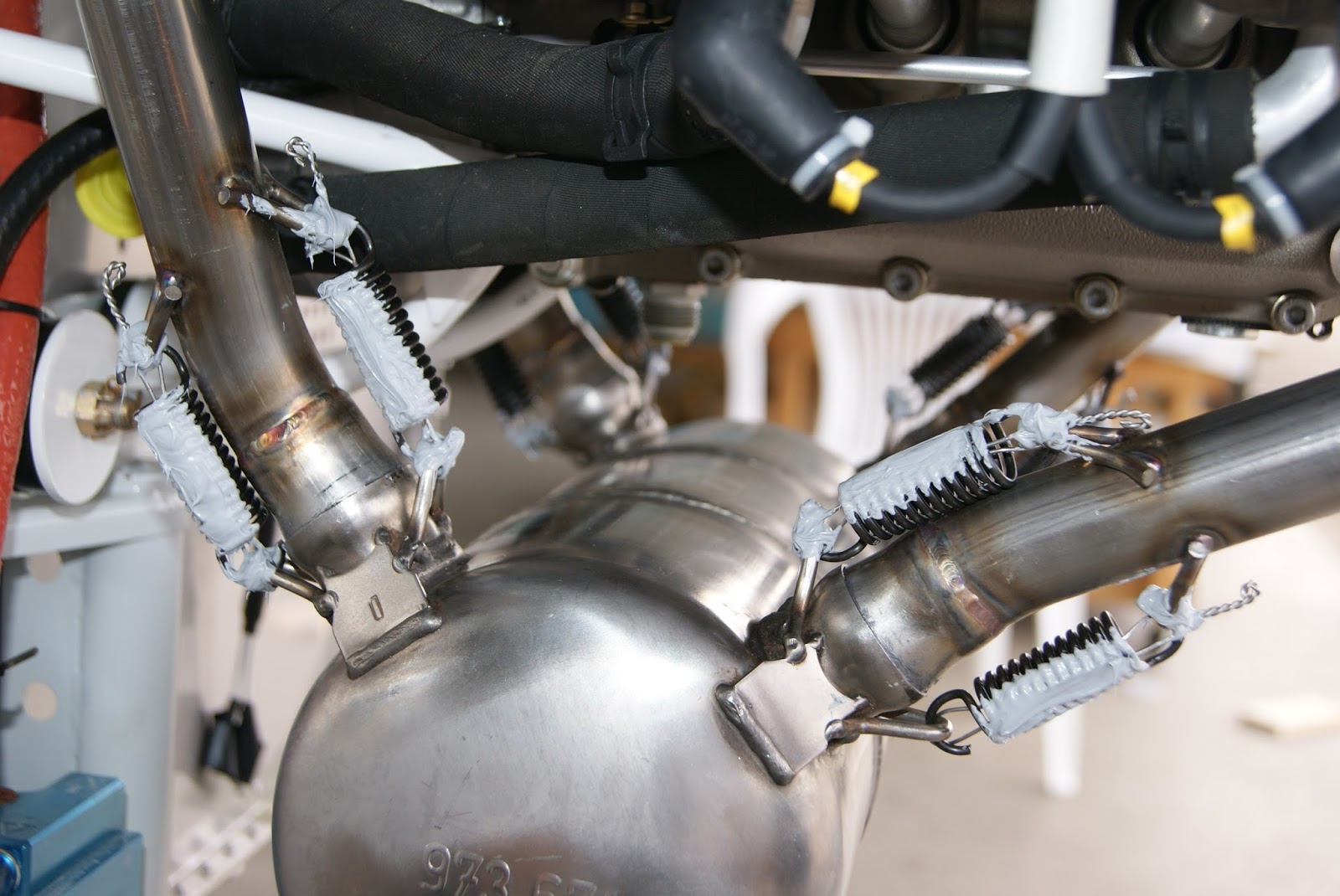 DOG Aviation John's RV-12 Blog: Fine Tuning The Exhaust System Instillation