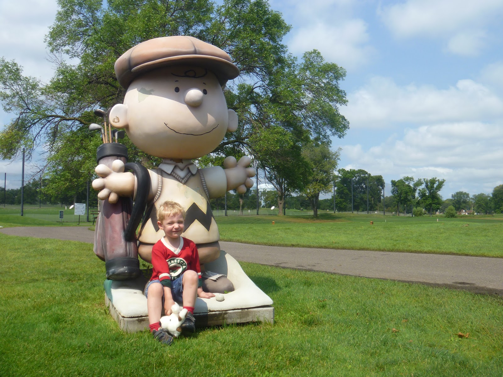 Peter's Puppets: Peanuts Statues in the Twin Cities