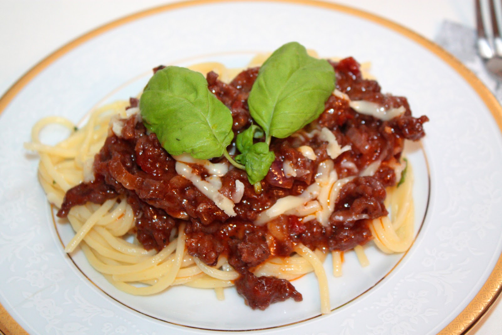 Viesi: Spageti Bolonjeze