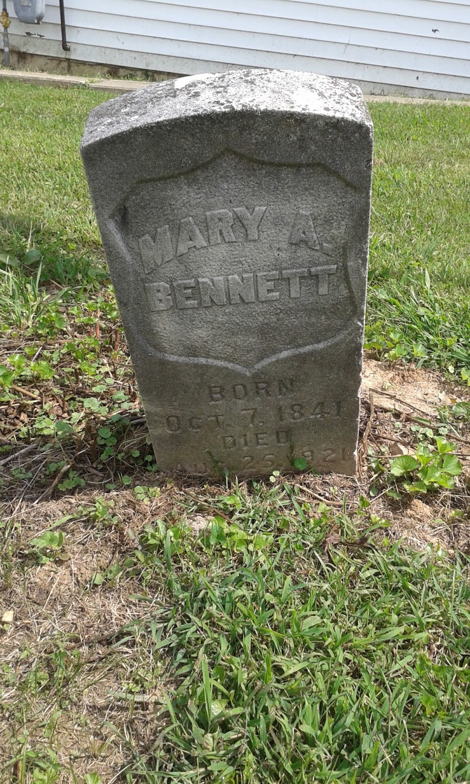 A Walk Through The Tombstones: Hindustan Cemetery