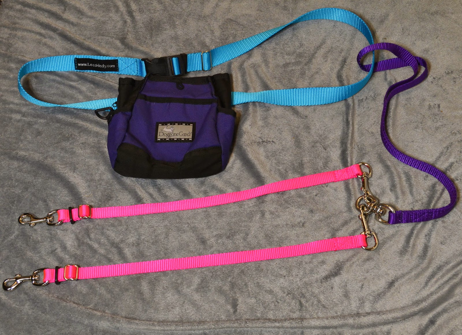 ZoePhee: Leash Lady "Dog Leashes" Review