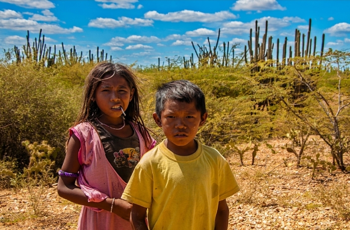 White Wolf : METALLICA collects Nine Tons of Food for the Wayuu tribe's ...