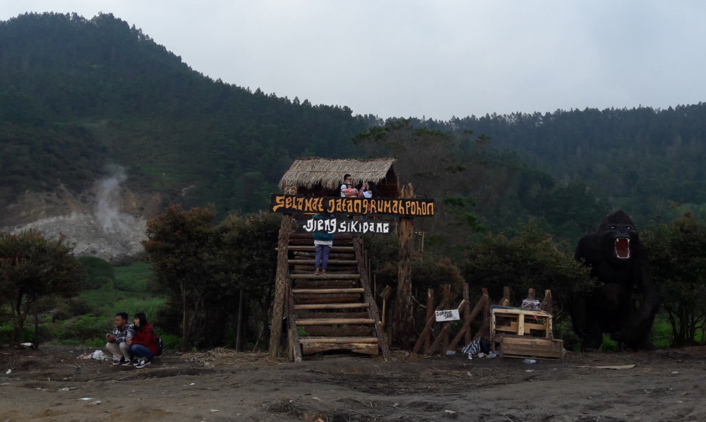 MENGUNJUNGI STUDIO FOTO RAKSASA ALA KAWAH SI KIDANG - DIENG! - Meykke ...