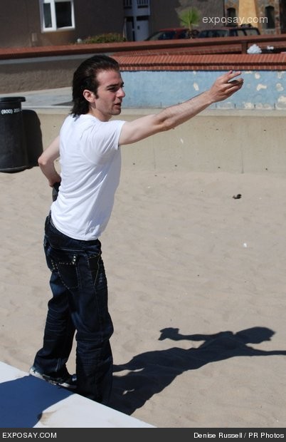 Henshin Grid: Felix Ryan Gallery