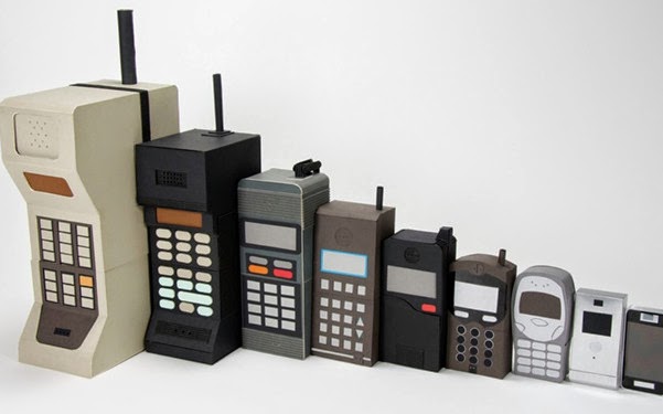 Difference between Mobile and Cell Phone ???? | CSTechPause