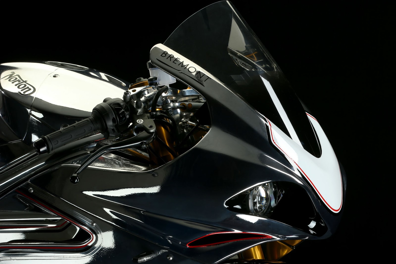 V4 RR The TT racer reborn - RocketGarage - Cafe Racer Magazine