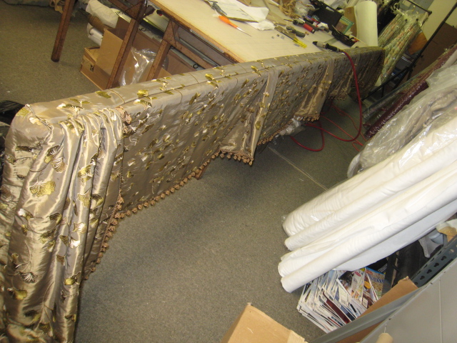 Leatherwood Design Co: 211" of Sheffield valance