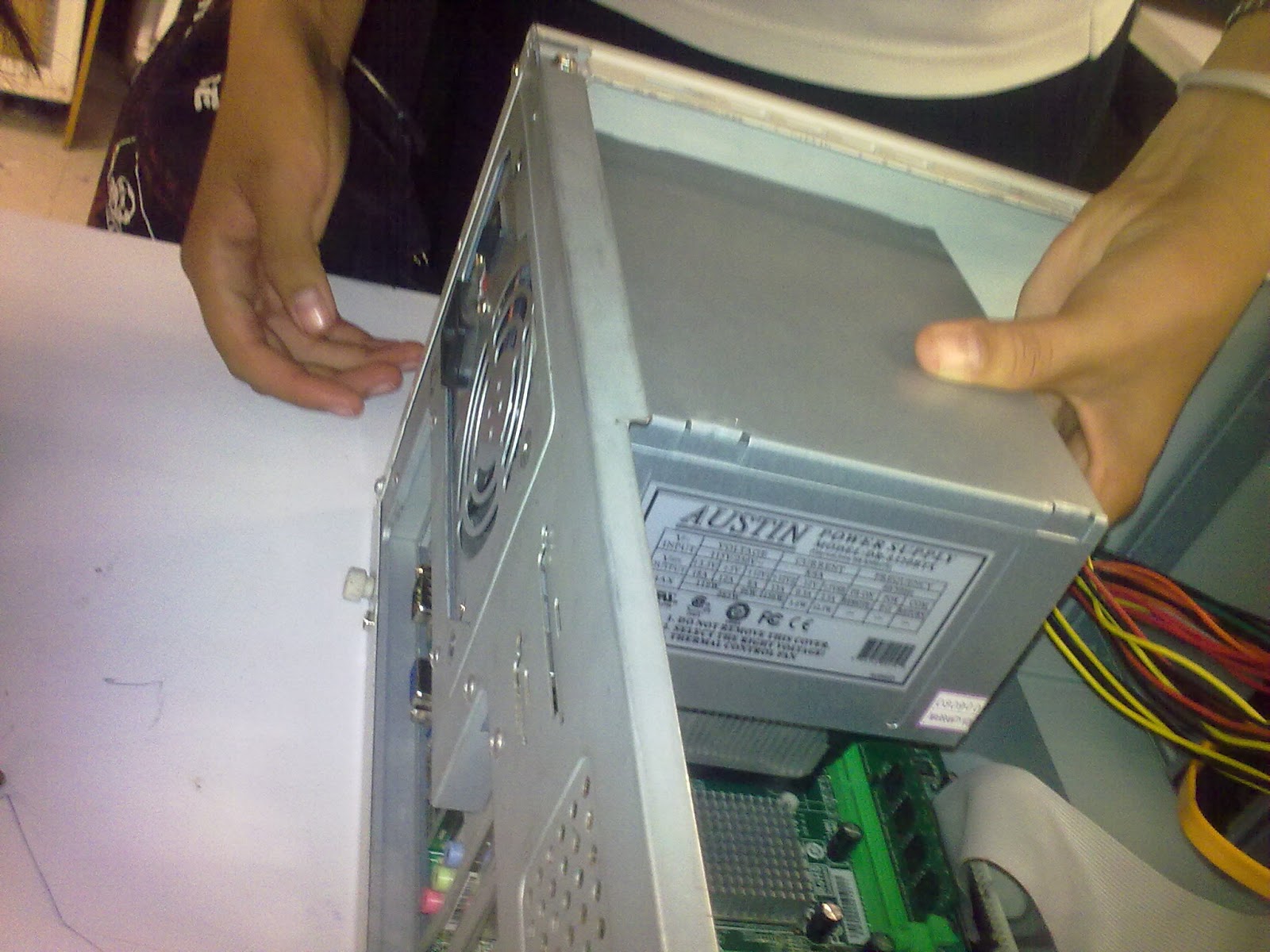 Ensamble y Mantenimiento: pasos para desarmar una computadora