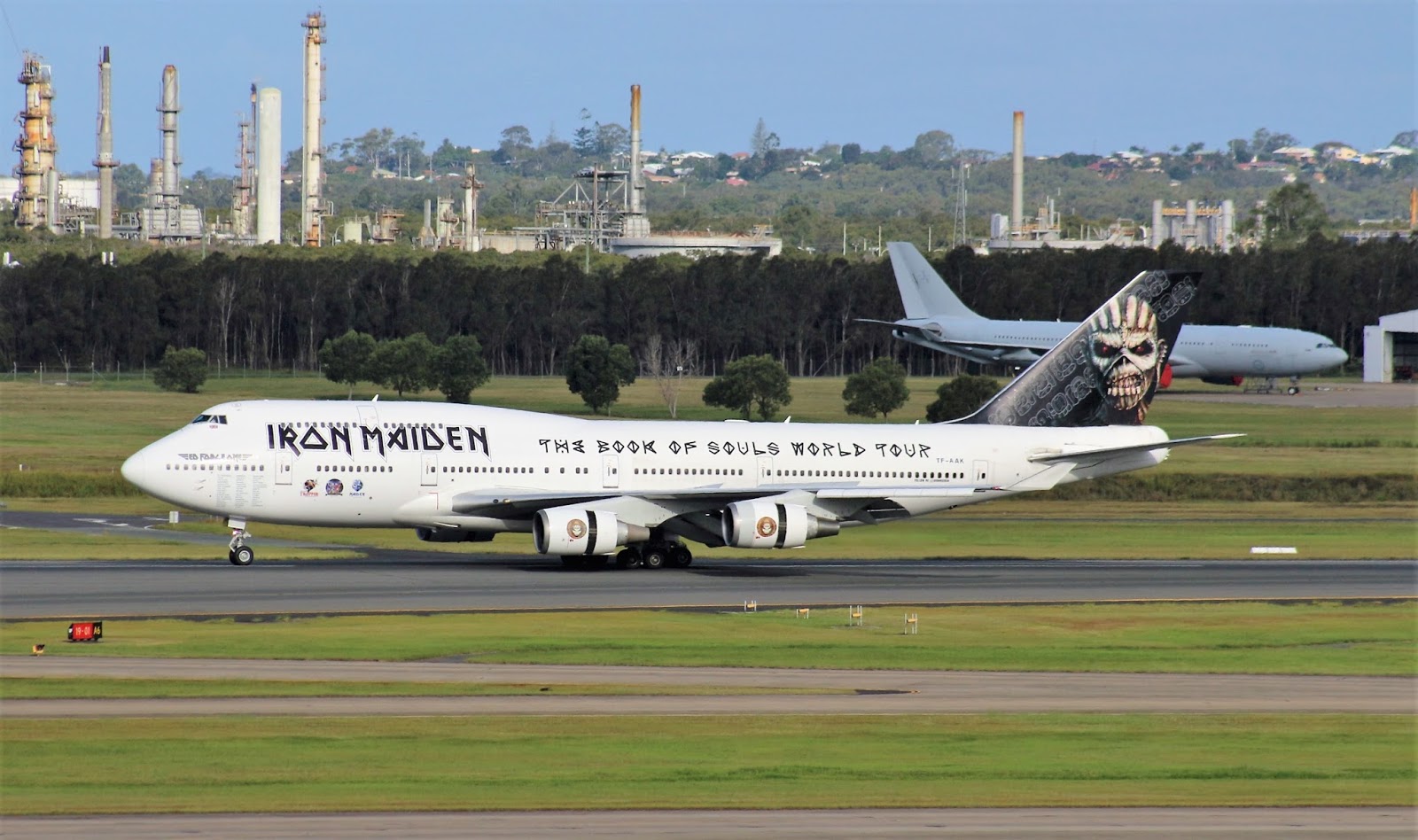 B M B Photography: Iron Maiden's Ed Force One in Brisbane