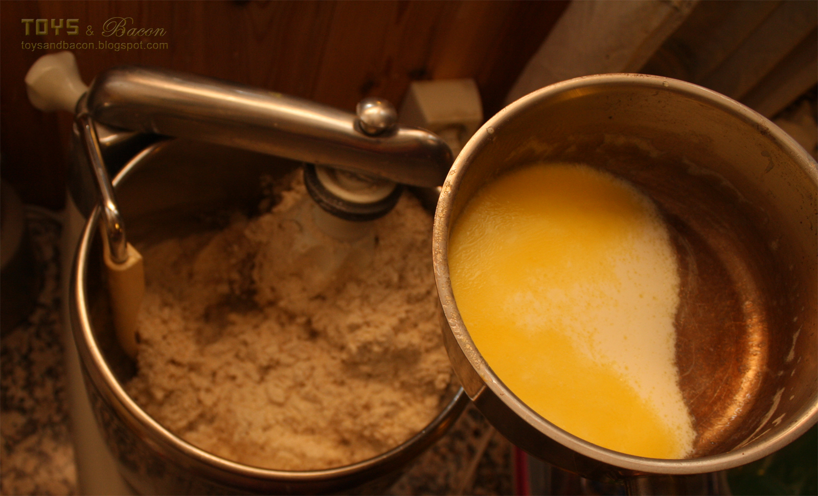 Toys and Bacon: How to make Skyrim Sweet Rolls