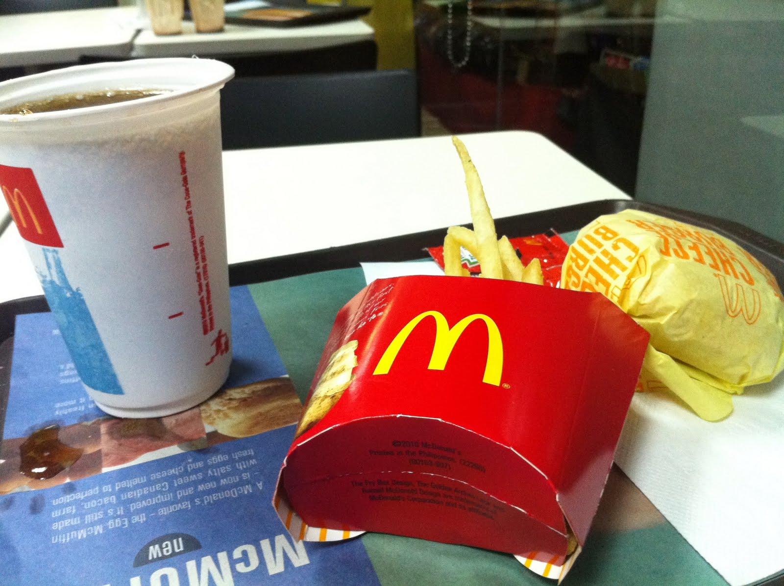 Kwatro Khanto: Medium Cheeseburger and Fries + Float Flaw!