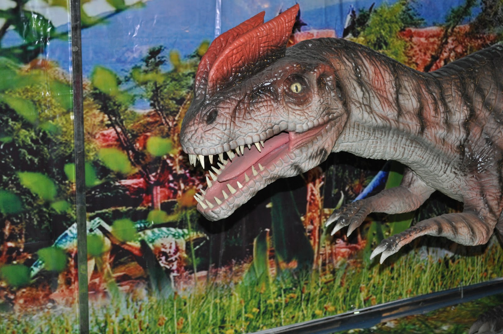 That time we went to a broken down dinosaur exhibit | The Mosbys in China