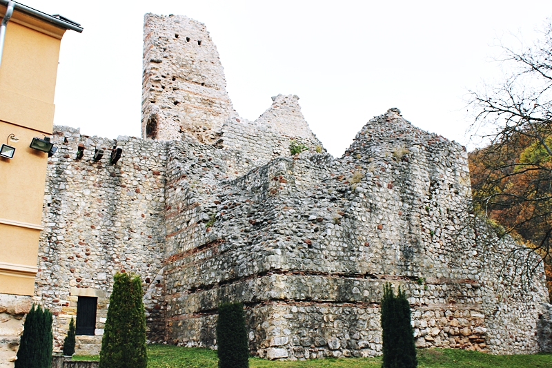 Serbian monasteries: Ravanica, Sveti Roman, Djunis | GLAM FAB HAPPY