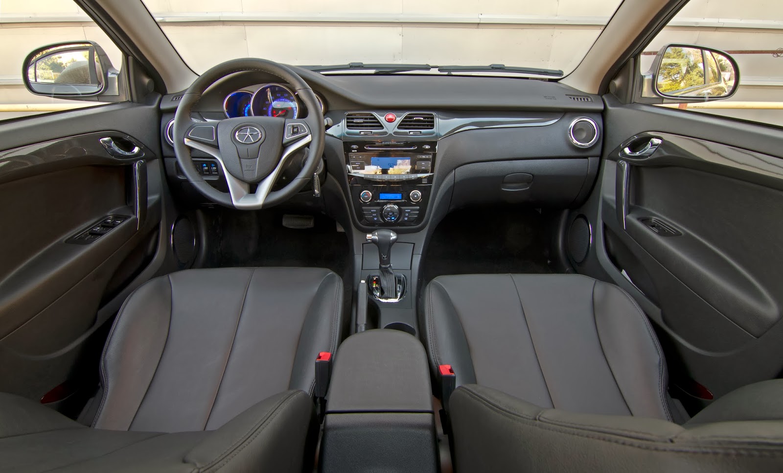 JAC Ukraine: JAC J5: ПРЕТЕНДЕНТ