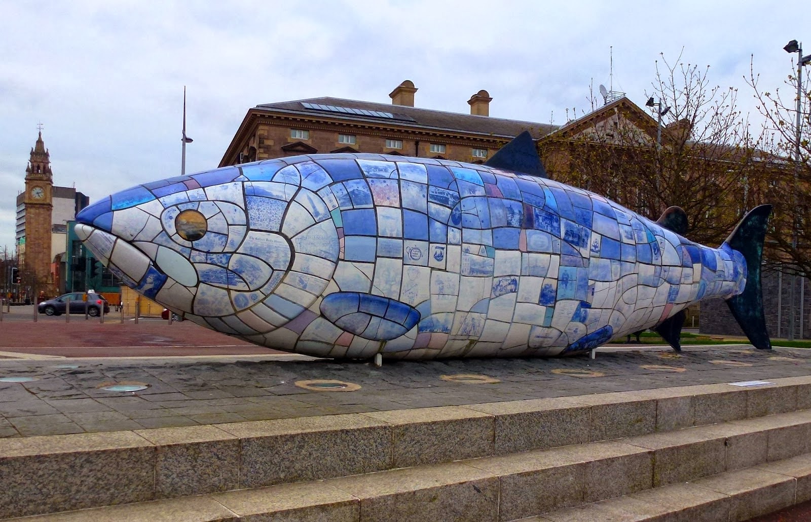 B B: Un giorno a Belfast tra mercatini e il Titanic. Belfast in one day ...