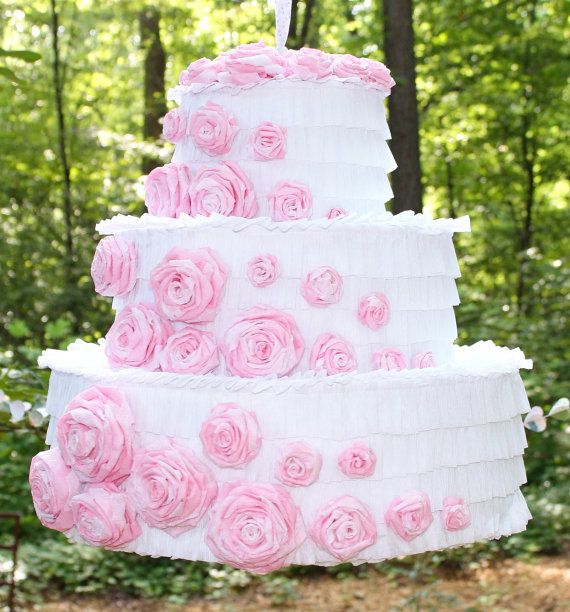 Pinata Shop Cyprus: Hen party and wedding piñatas