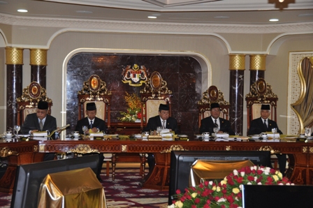 BILIK MESYUARAT MAJLIS RAJA-RAJA