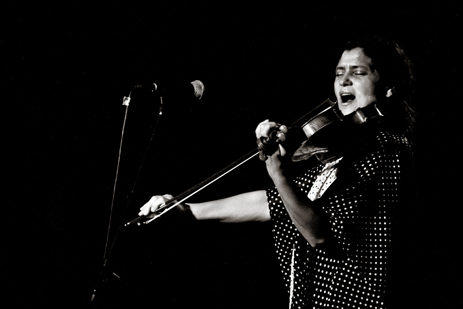 IztokX's - noisy black'n'white music: Iztok Vidmar - Lak na nohtih ...