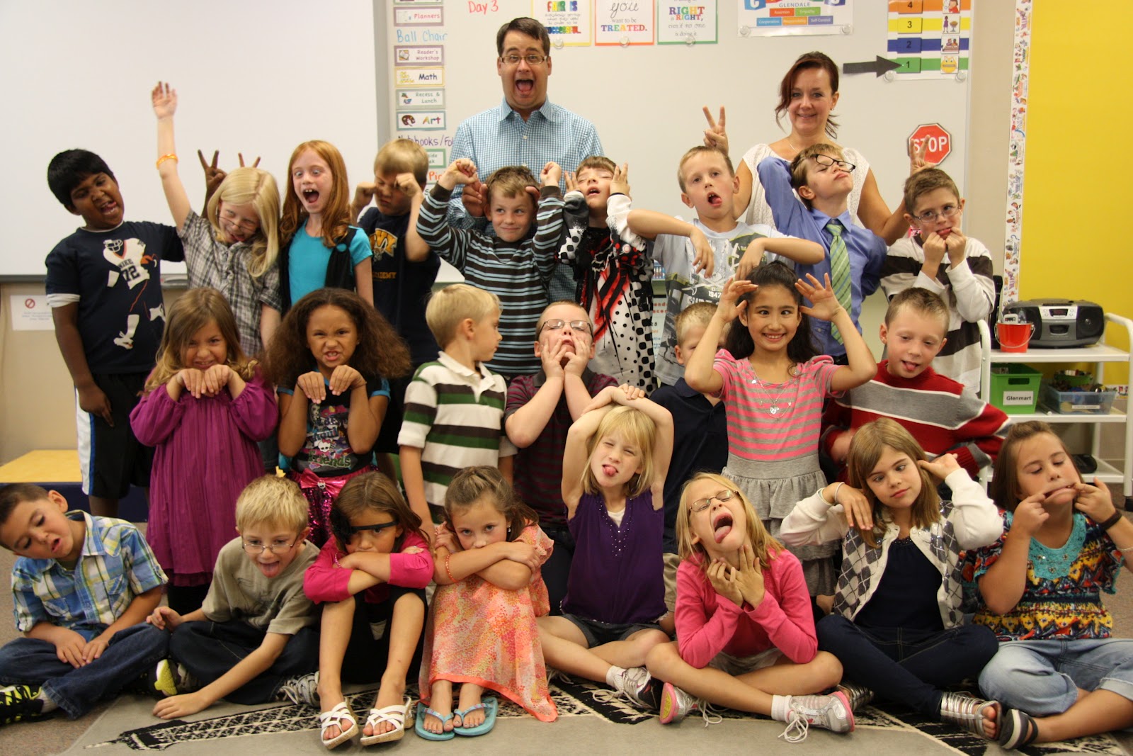 Mr. Deris' 2nd Grade Blog: Class Picture Day