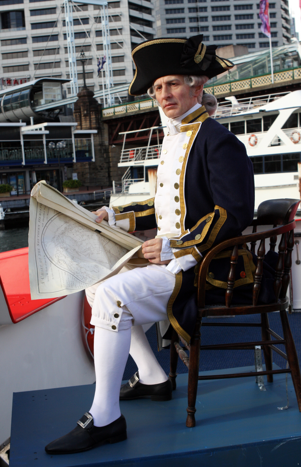 Eva Rinaldi Photography: Captain Cook sails into Darling Harbour to ...