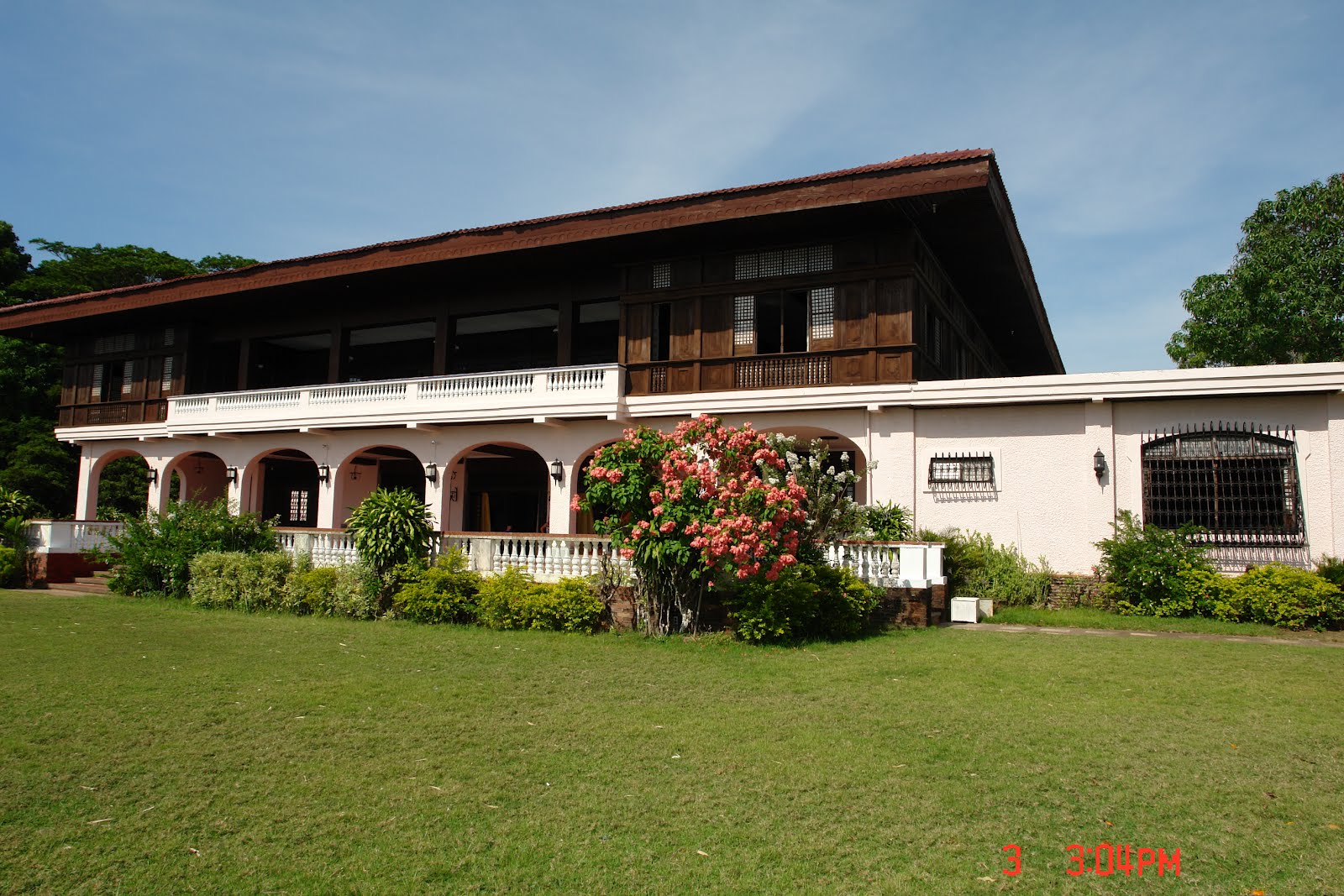 TRAVELS OF JOY: Malacanang of the North