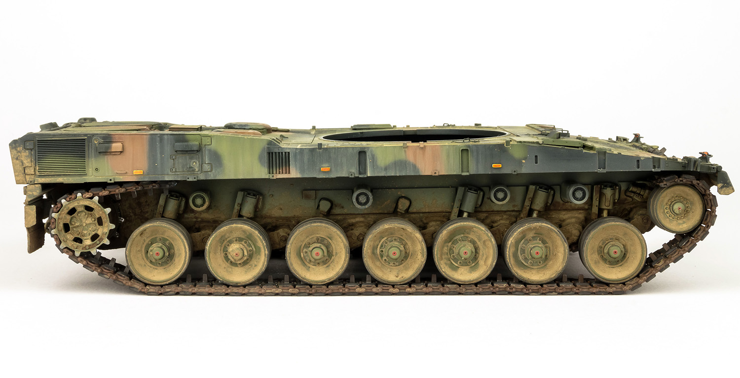 The Modelling News: Done and "Dusted" - Andy Finishes Meng's 35th ...