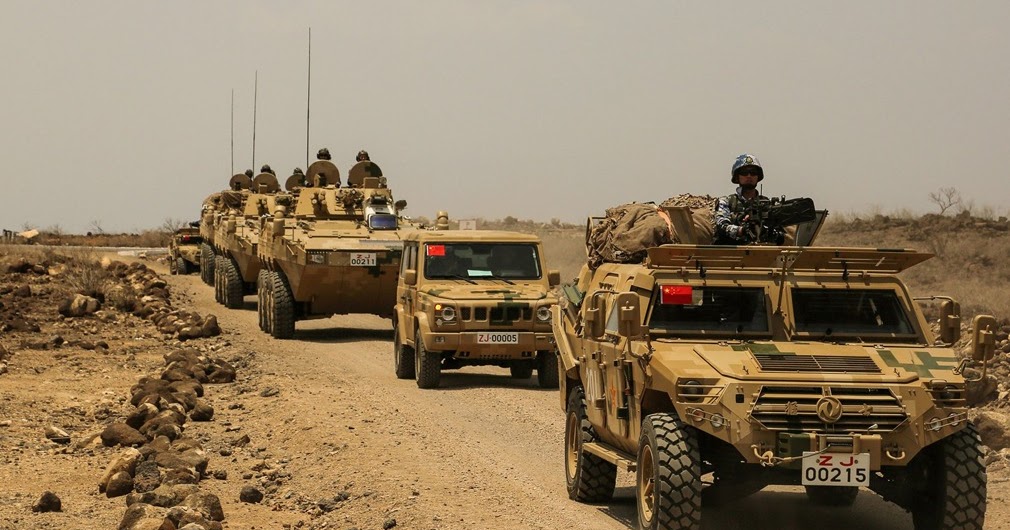 China Defense Blog: Hi-res photos of the day: PLA Marine live fire ...