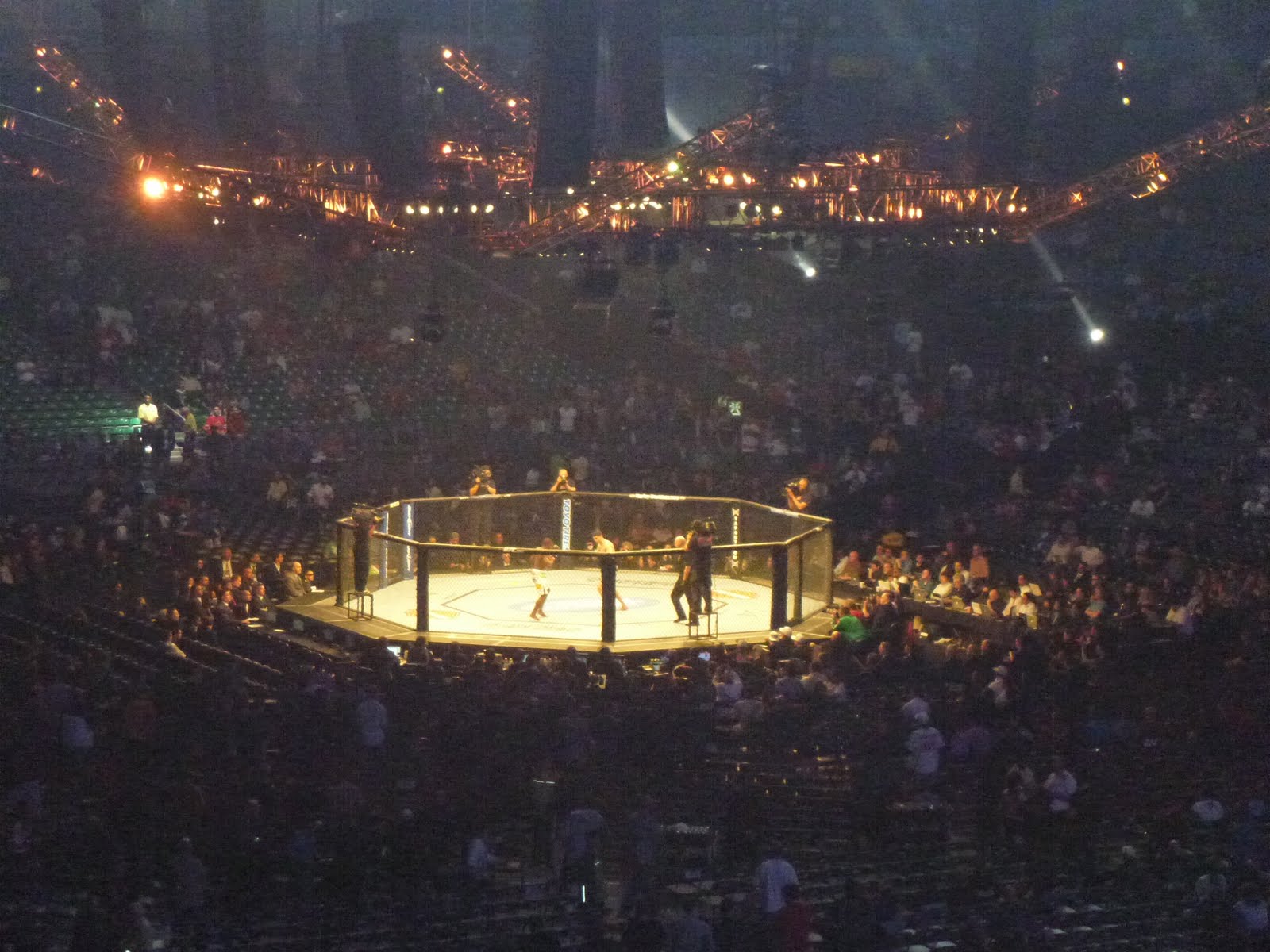 The Hairy Edge: UFC 129: HANGING OUT WITH A FEW OF OUR FRIENDS