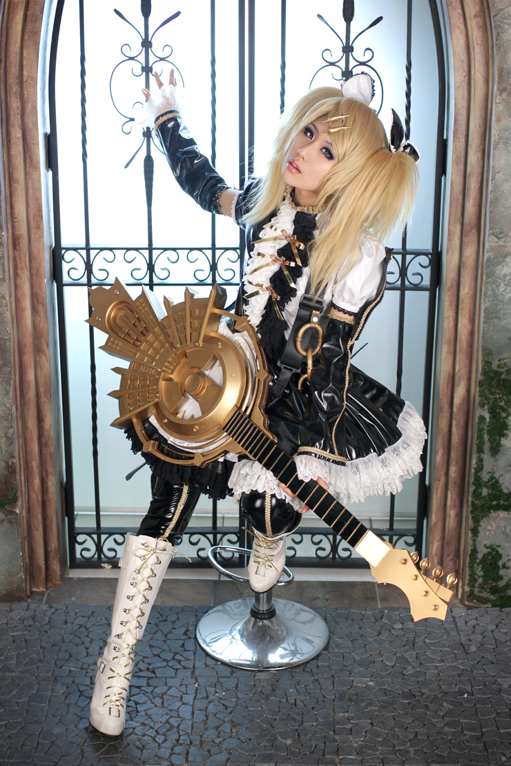 Cosplay Inspiration: 'MELTDOWN' - Vocaloid Kagamine Rin Cosplay