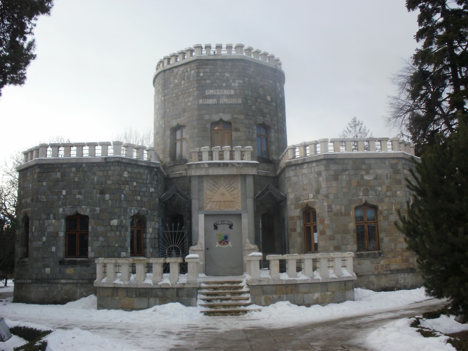 Turism Romania: Castelul Iulia Hasdeu