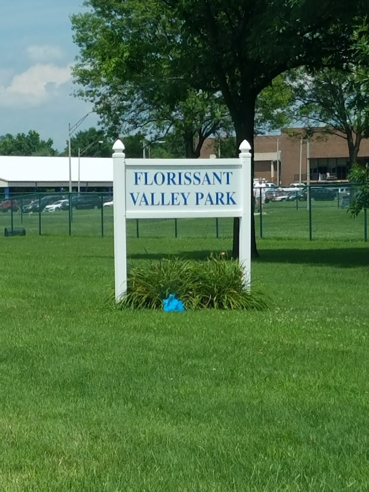 Play St. Louis: Florissant Valley Park, Florissant
