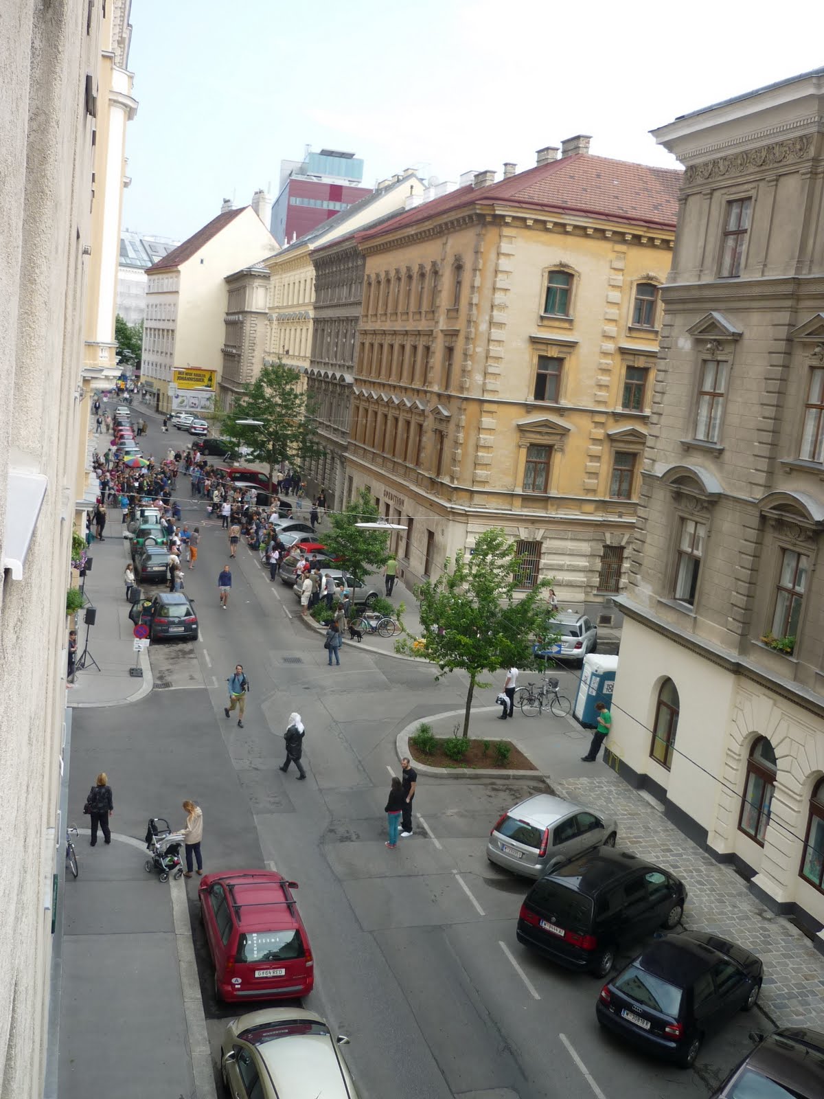 Our View From Wien: Gehsteig Festival