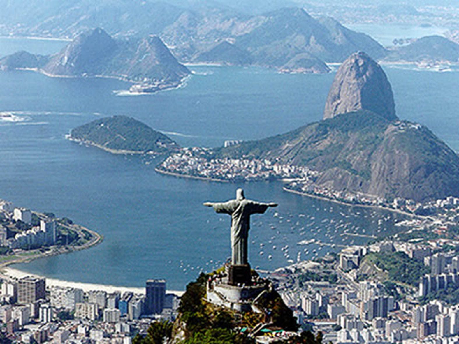 HABITAR: SOBRE EL CRISTO DEL PACÍFICO