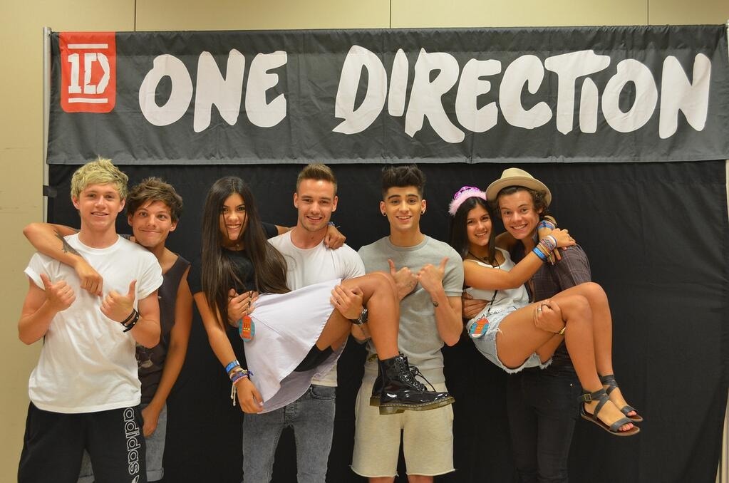 My Top 6 One Direction Photos With Fans | #6YearsOfOneDirection | Emily ...