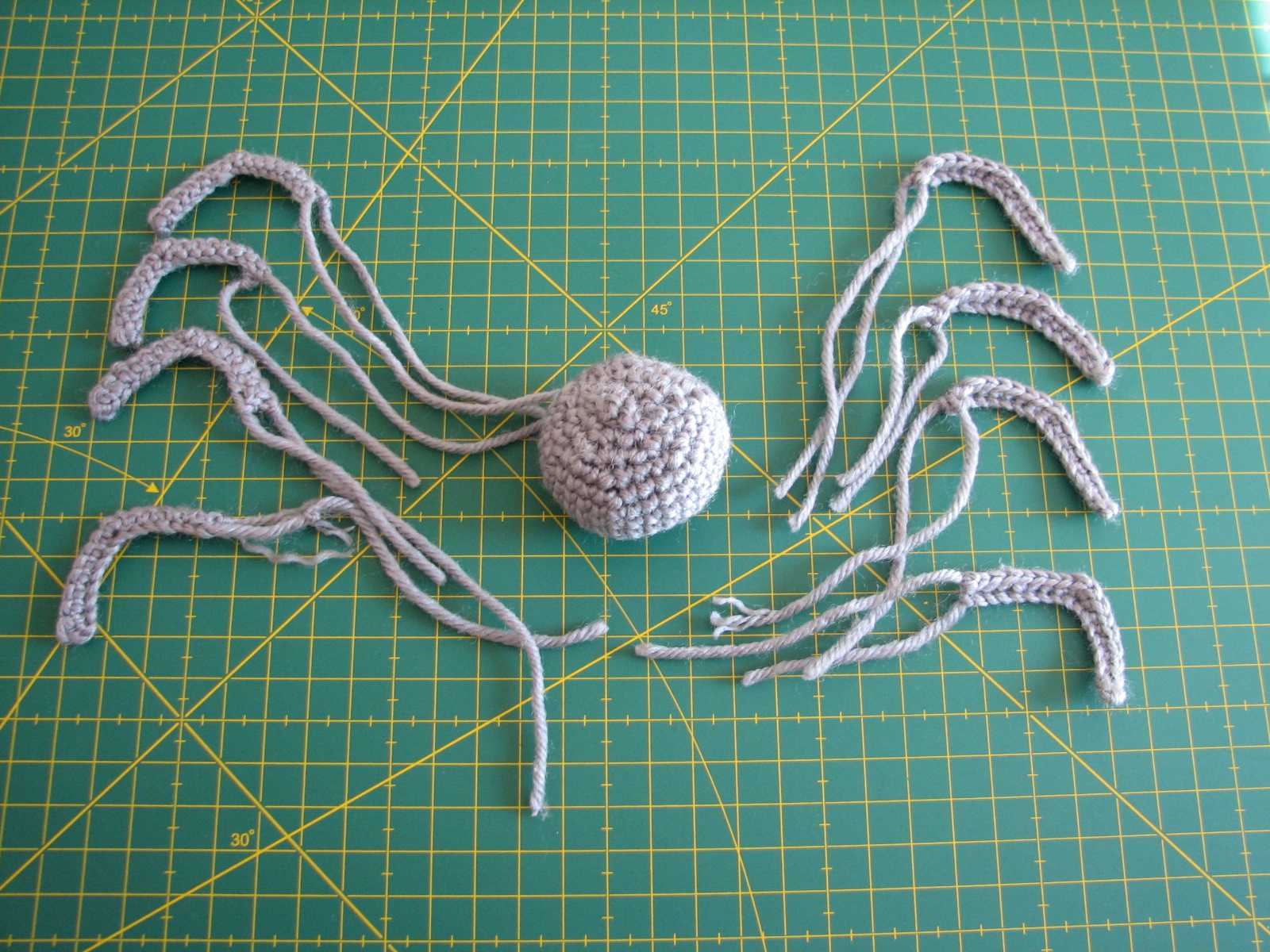 Tutorial: patrón de araña de ganchillo / Tutorial: free crochet spider ...