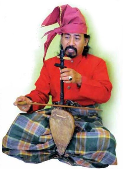 Makassar Blogger: Alat Musik khas Daerah Makassar