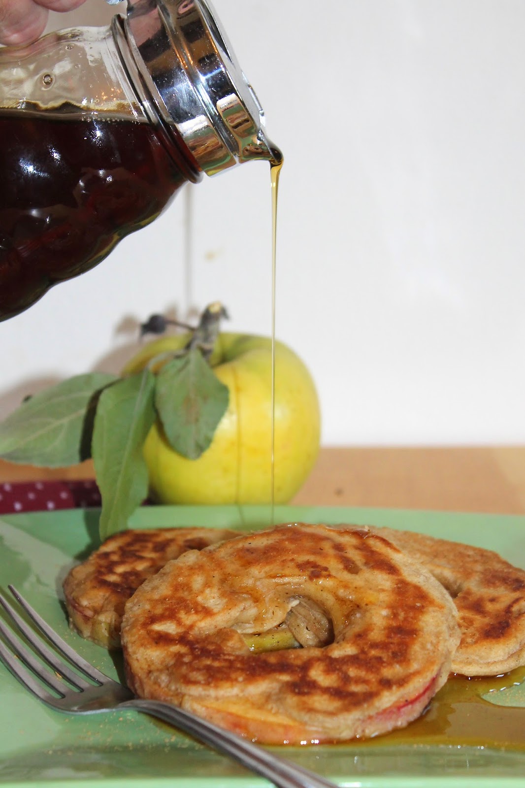Savory Moments: Apple ring pancakes
