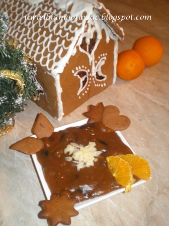 Uwielbiam gotować: Moczka czyli śląska zupa piernikowa z bakaliami