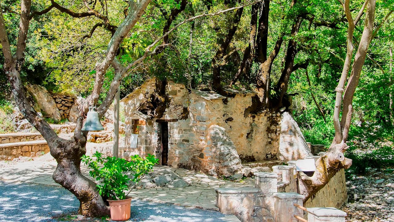 Παρακαμπύλια Νέα: ΕΚΔΡΟΜΗ ΣΤΗΝ ΑΓΙΑ ΘΕΟΔΩΡΑ ΤΗΣ ΑΡΚΑΔΙΑΣ. ΕΝΑ ΜΟΝΑΔΙΚΟ ...