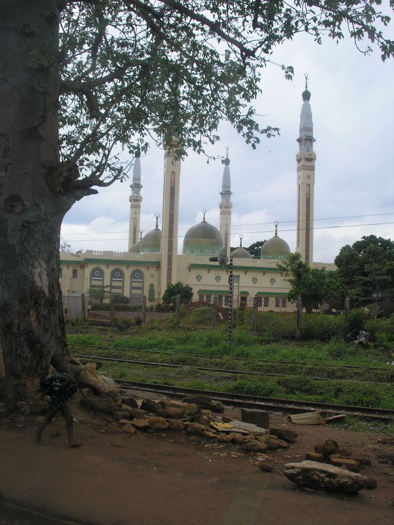 Welcome to the Islamic Holly Places: Conakry Grand Mosque (Conakry) Guinea