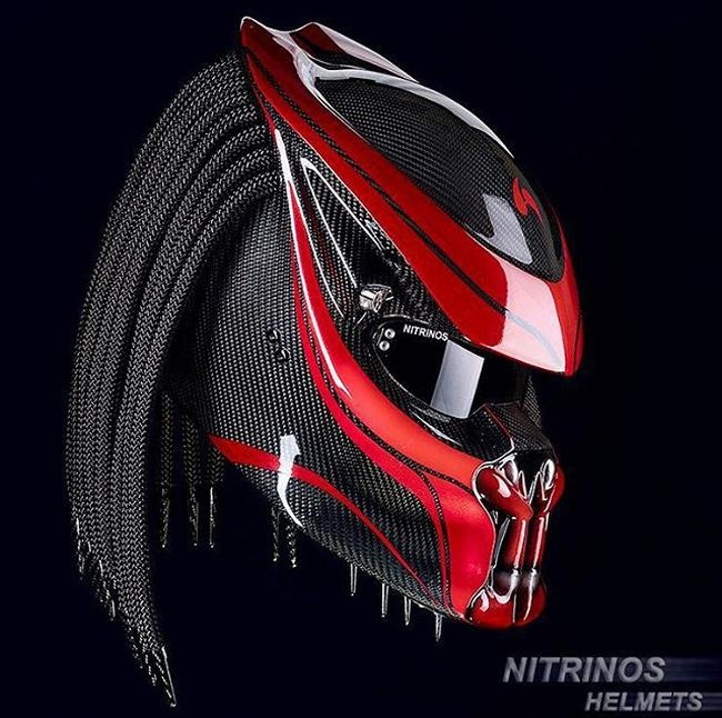 Últimas Tendencias: Cascos de moto con rastas inspirados en Predator ...