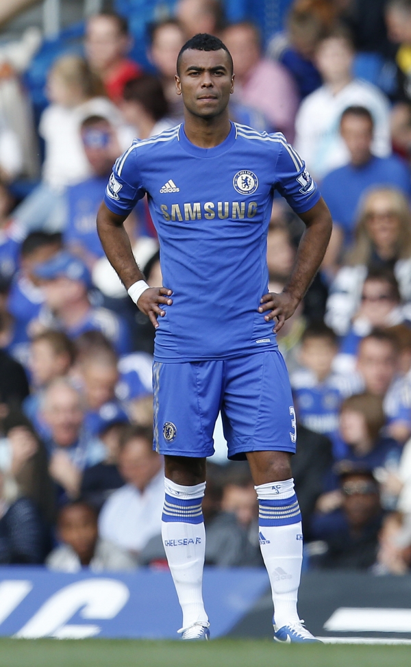 Football Stars: Ashley Cole New Profile And Photos