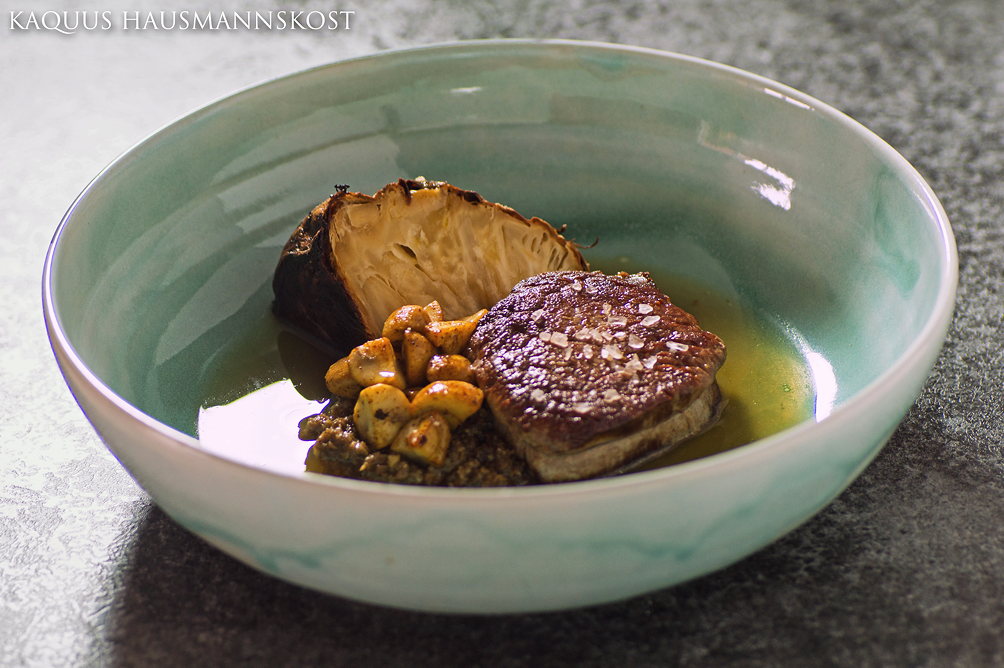 KAQUUS HAUSMANNSKOST: Beef tea vom Ochsenschwanz mit Sellerie